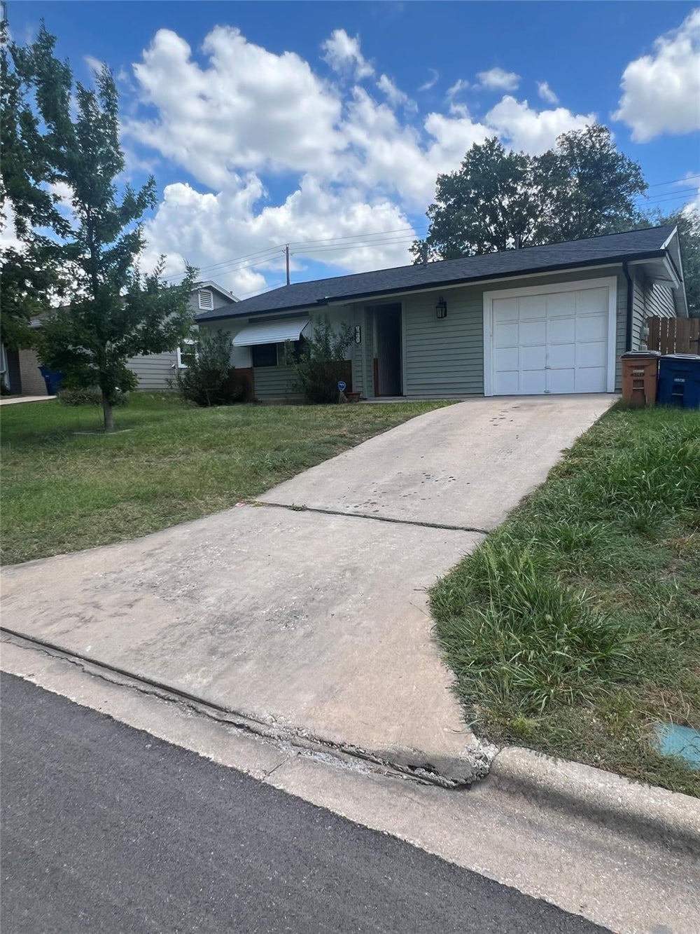 7807 Bixler Dr, Austin, TX 78744 - MLS# 2506396 - Coldwell Banker