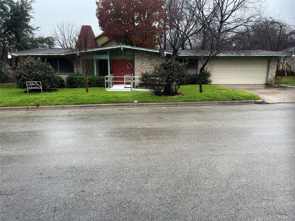 2002 Coleto Street, Austin, TX 78722 - MLS# 4453910 - Coldwell Banker