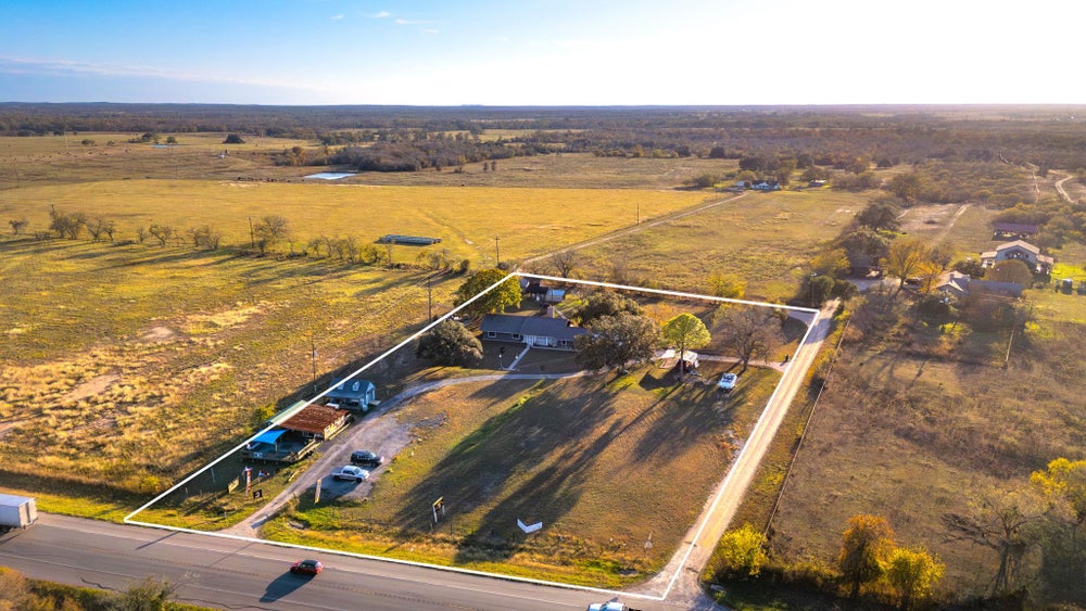 3777 San Marcos Highway, Luling, TX 78648 - MLS# 7163241 - Coldwell Banker