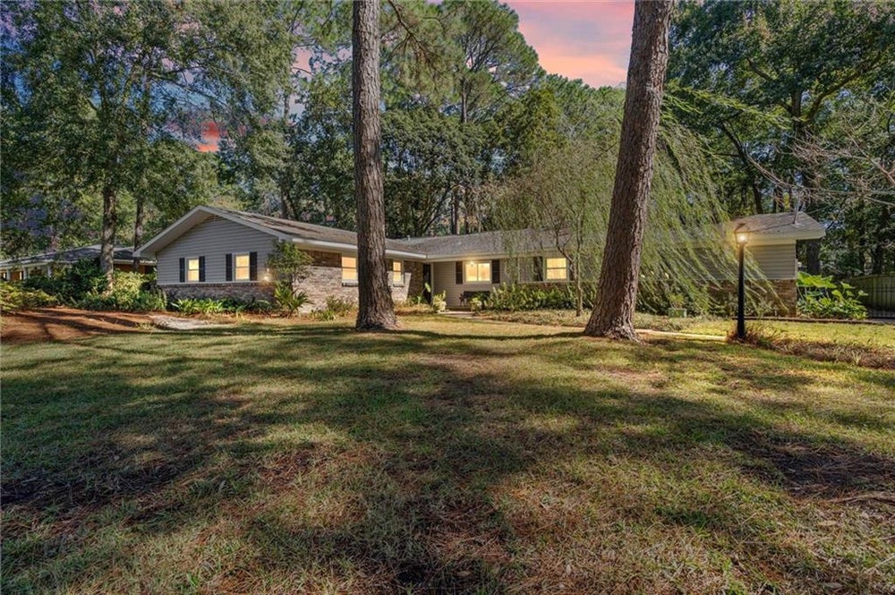 109 Conway Drive W, Mobile, AL 36608 - MLS# 7677142 - Coldwell Banker