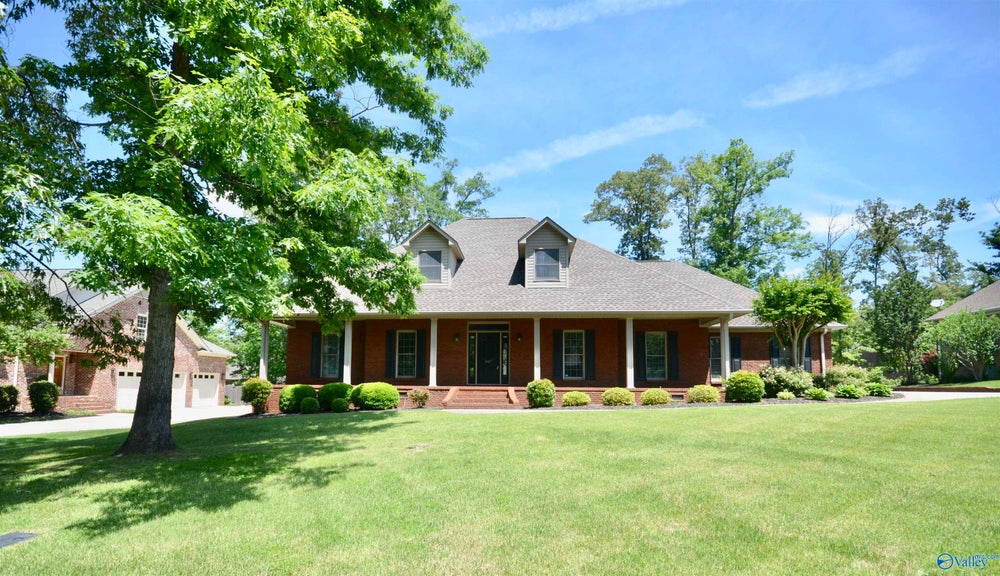407 Fieldcrest Street Sw, Hartselle, AL 35640 - MLS# 21880290 ...