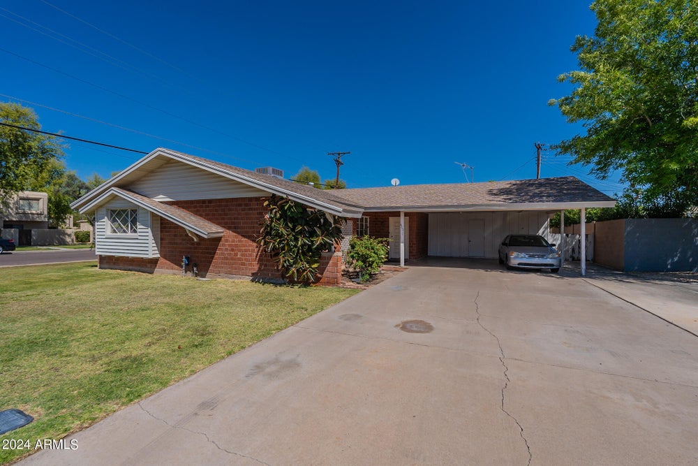8202 E Mackenzie Drive, Scottsdale, AZ 85251 - MLS# 6692006 - Coldwell ...