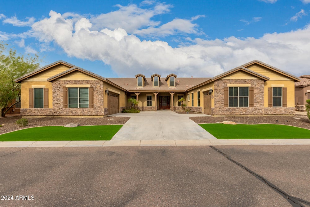 3234 E Ian Drive, Phoenix, AZ 85042 - MLS# 6789875 - Coldwell Banker
