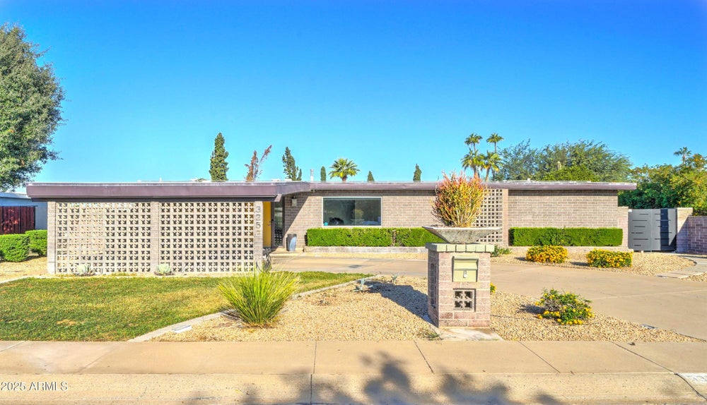 3352 E Mescal Street, Phoenix, AZ 85028 - MLS# 6944277 - Coldwell Banker