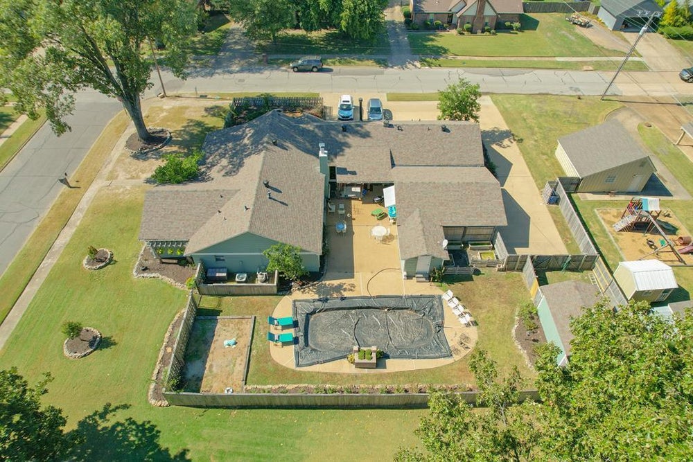 801 Kingsway Cove, West Memphis, AR 72301 - MLS# 40442 - Coldwell Banker