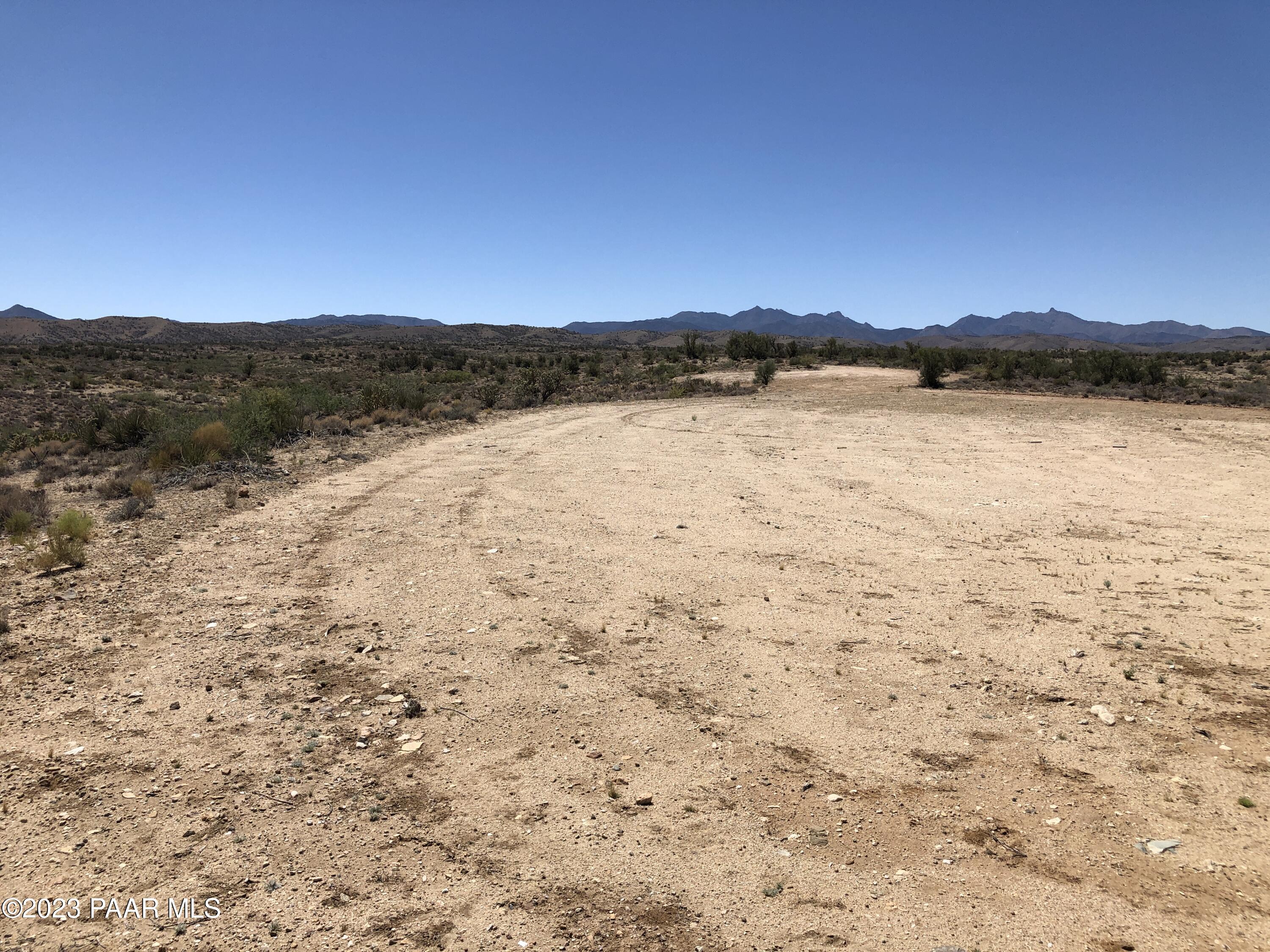 57 E Cat's Claw Trail, Kingman, AZ 86401 - MLS# 1054665 - Coldwell Banker