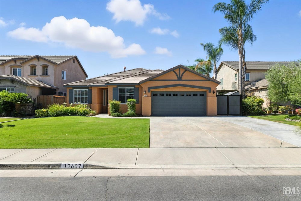 12607 CHILDRESS STREET, Bakersfield, CA 93312 - MLS# 202508330 ...