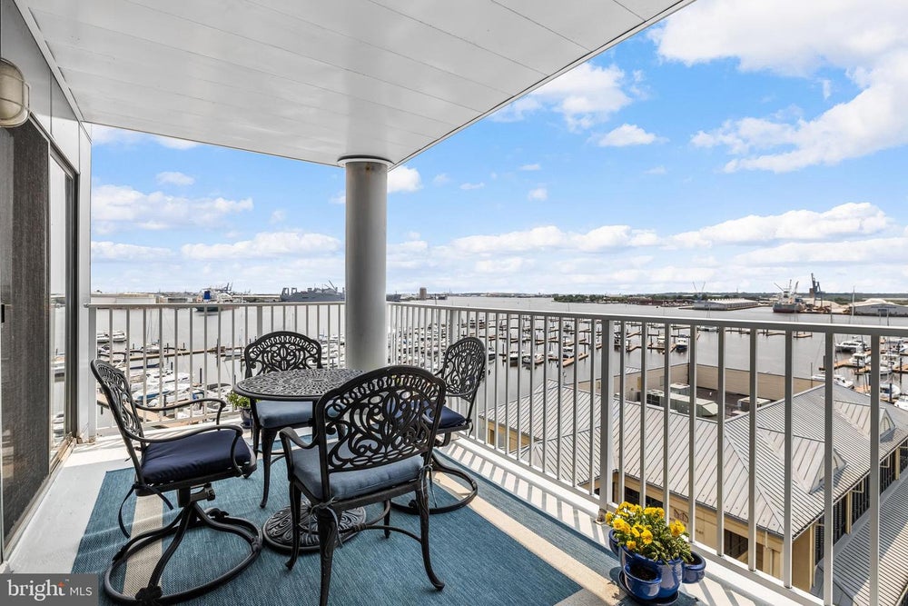 2702 Lighthouse Pt E #638, Baltimore, MD 21224 - MLS# MDBA2159510 ...
