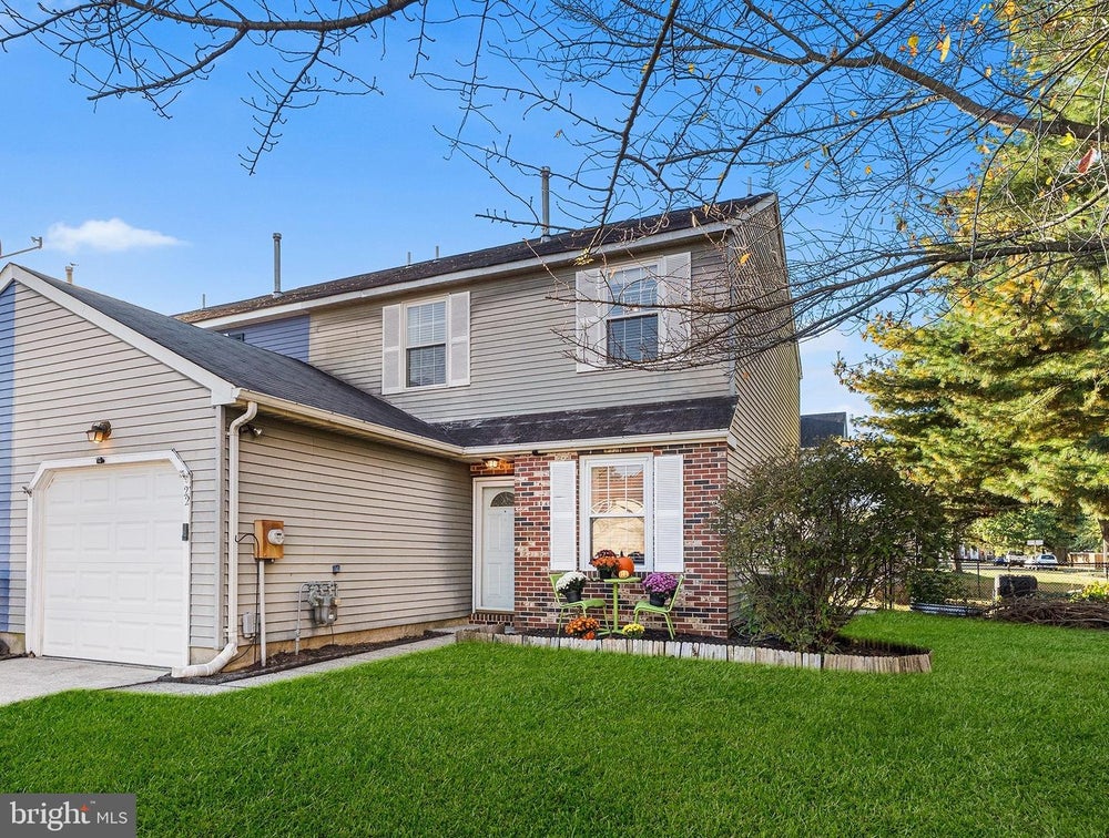 22 River Bank Dr, Roebling, NJ 08554 - MLS# NJBL2097398 - Coldwell Banker