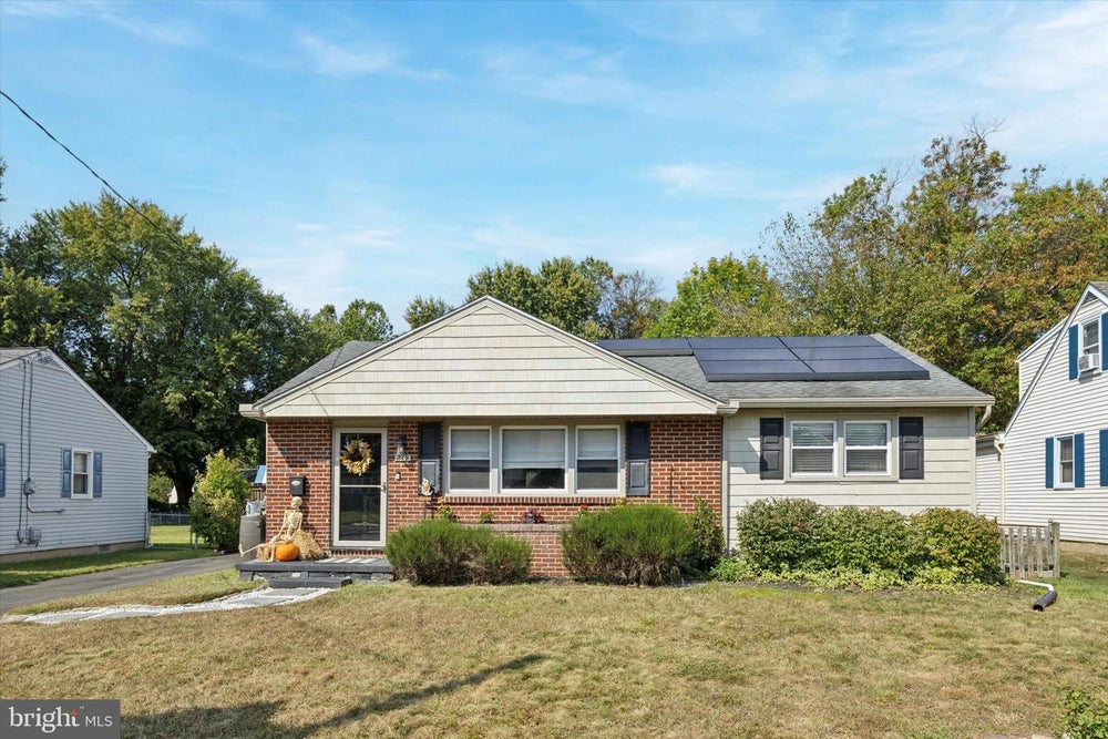 219 S Moore Ave, Barrington, NJ 08007 - MLS# NJCD2102726 - Coldwell Banker