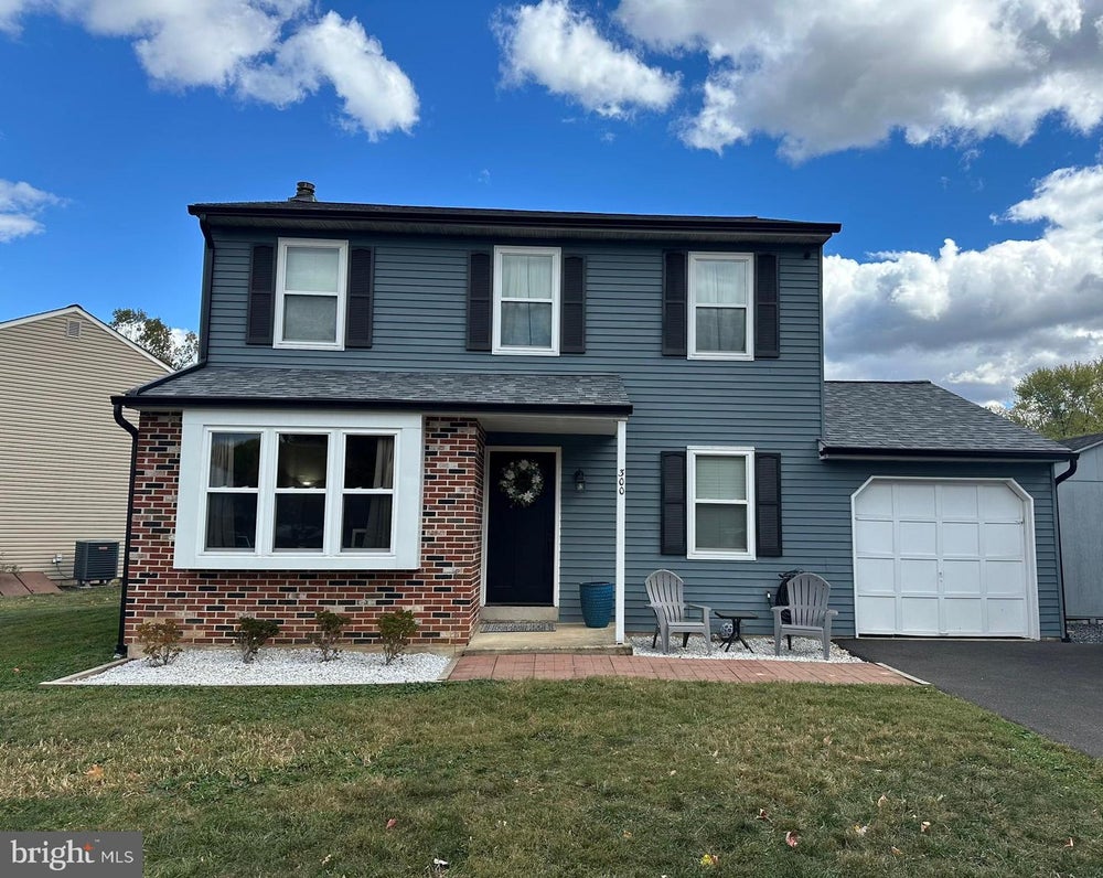 300 Pheasant Run Dr, Doylestown, PA 18901 - MLS# PABU2081502 - Coldwell ...