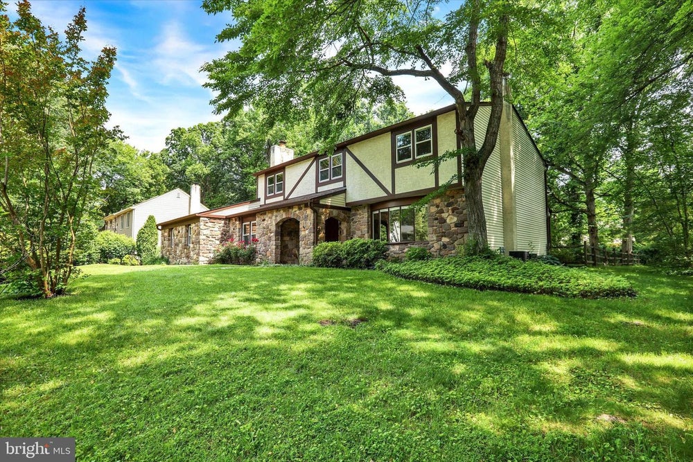 542 Nottingham Dr, Yardley, PA 19067 - MLS# PABU2092520 - Coldwell Banker