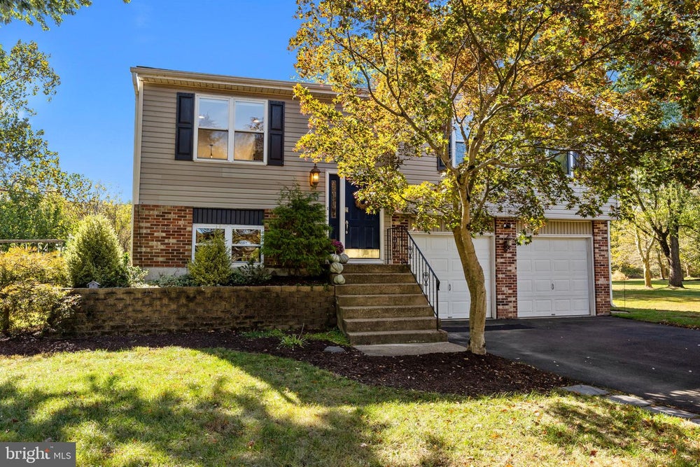 80 Hershey Ct, Newtown, PA 18940 - MLS# PABU2107888 - Coldwell Banker