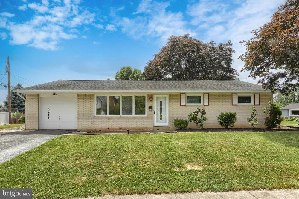 5218 Stuart Dr, Mechanicsburg, PA 17055 - MLS# PACB2043946 - Coldwell ...