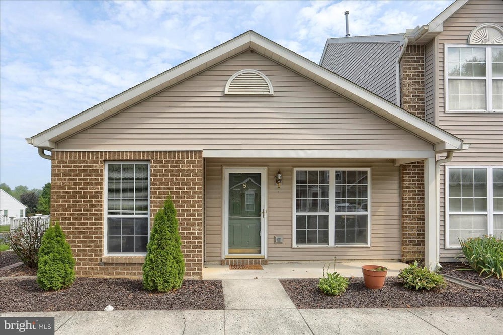 5 Eastwick Ct, Carlisle, PA 17015 - MLS# PACB2044834 - Coldwell Banker