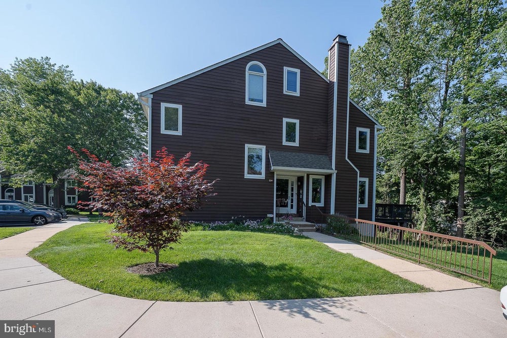 224 Fox Run, Exton, PA 19341 - MLS# PACT2103570 - Coldwell Banker