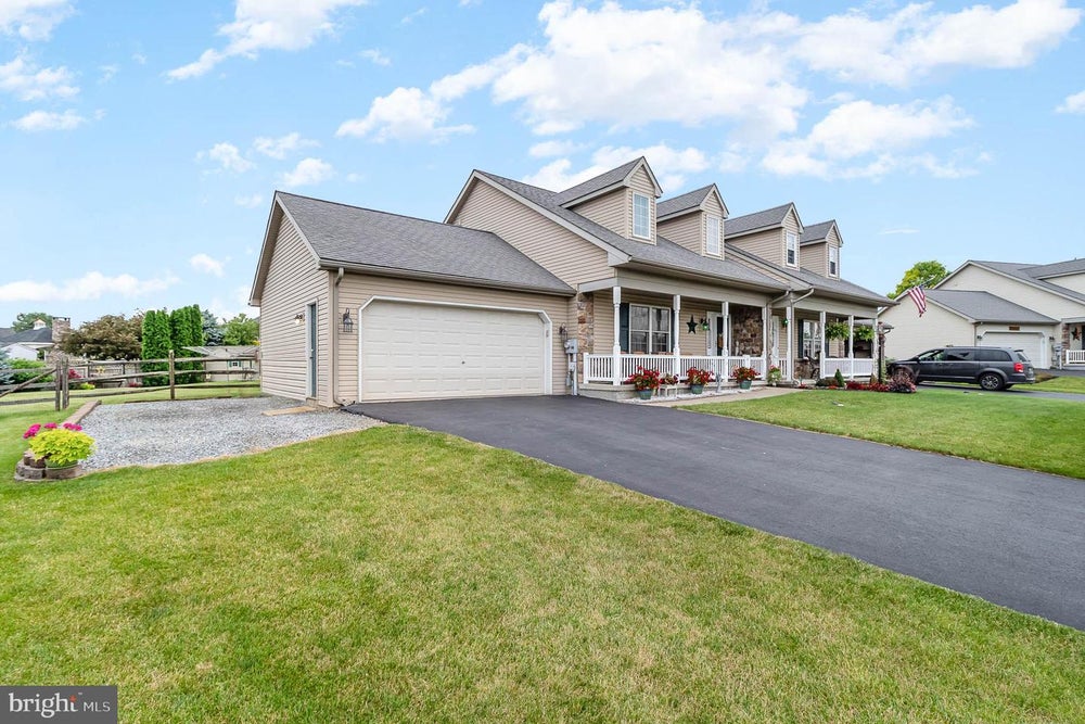 473 Daisy Dr, New Holland, PA 17557 - MLS# PALA2046600 - Coldwell Banker