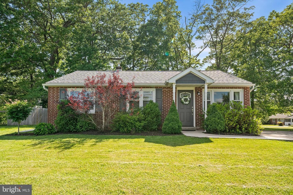 17 Perkiomen Ave, Schwenksville, PA 19473 - MLS# PAMC2138344 - Coldwell ...
