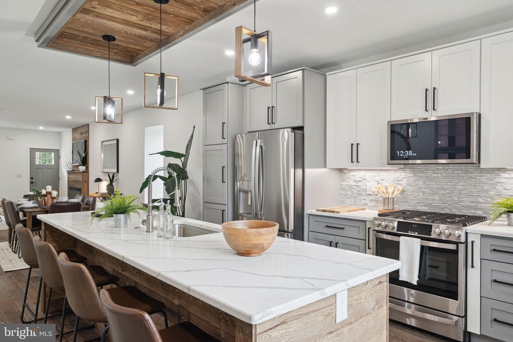 4244 Terrace St, Philadelphia, PA 19128 - MLS# PAPH2353296 - Coldwell ...