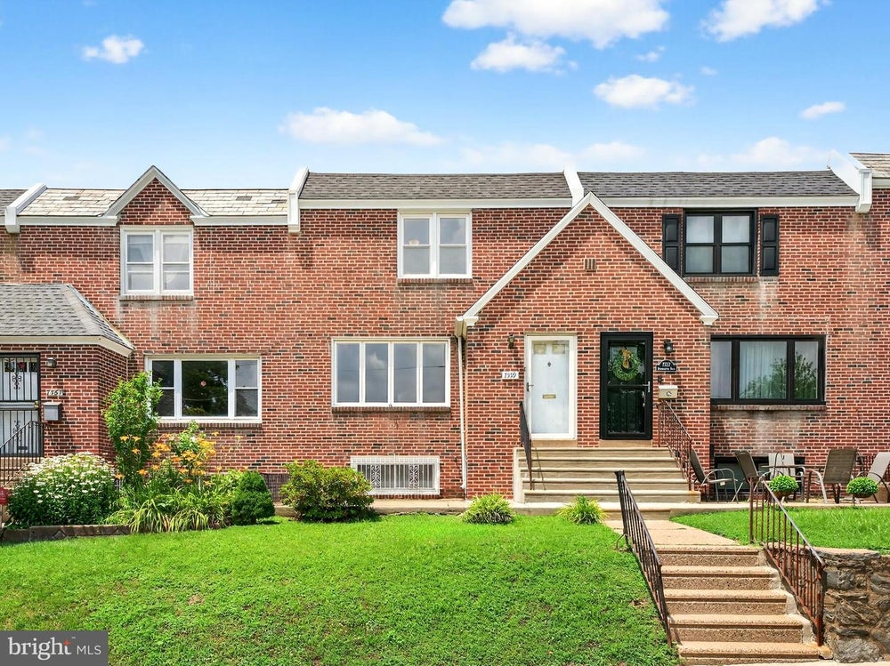 7559 Brookhaven Rd, Philadelphia, PA 19151 - MLS# PAPH2514572 ...