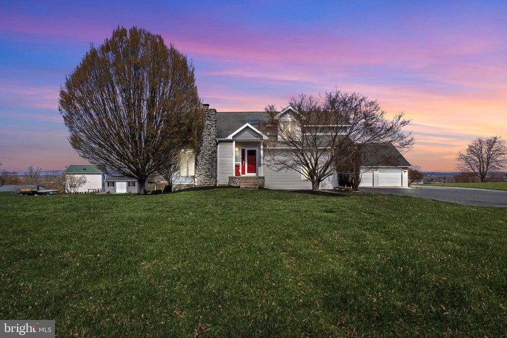 351 Thorley Rd, New Cumberland, PA 17070 - MLS# PAYK2078022 - Coldwell ...