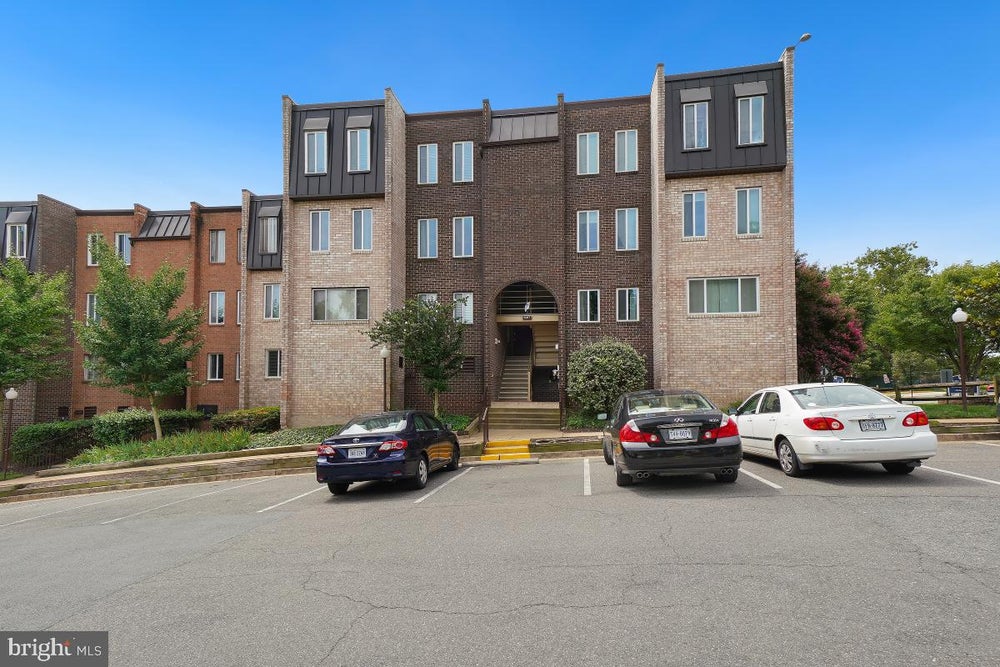 5017 7th Rd S #301, Arlington, VA 22204 - MLS# VAAR2034904 - Coldwell ...