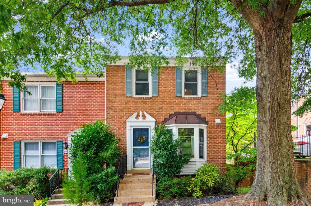 2021 S Glebe Rd, Arlington, VA 22204 - MLS# VAAR2046632 - Coldwell Banker