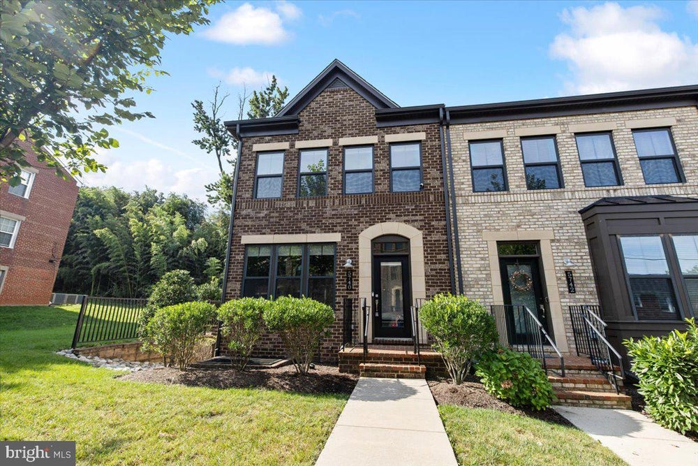 5740 10th Rd N, Arlington, VA 22205 - MLS# VAAR2061368 - Coldwell Banker