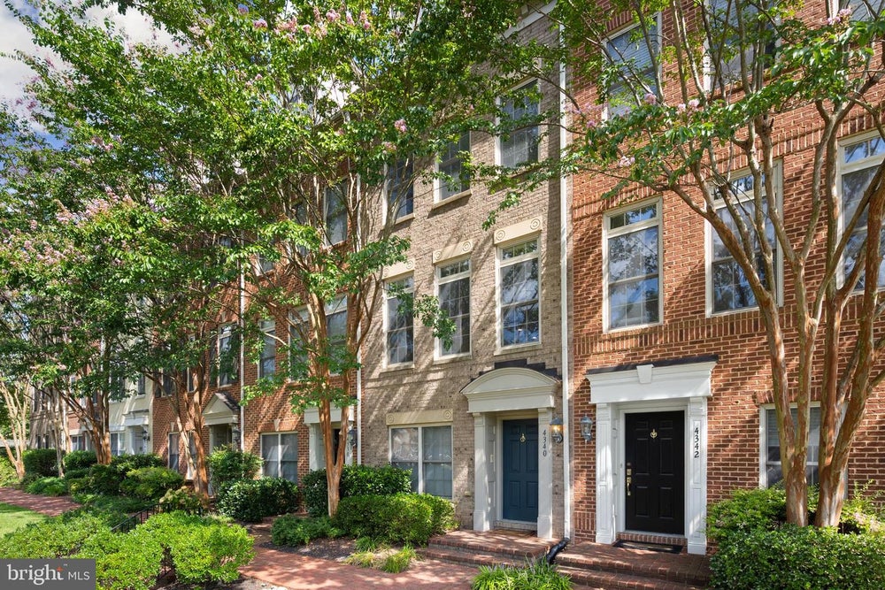 4340 N Henderson Rd, Arlington, VA 22203 - MLS# VAAR2063018 - Coldwell ...