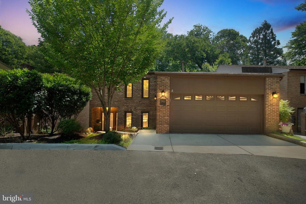 3906 Sablewood Ct, Fairfax, VA 22030 - MLS# VAFC2004684 - Coldwell Banker