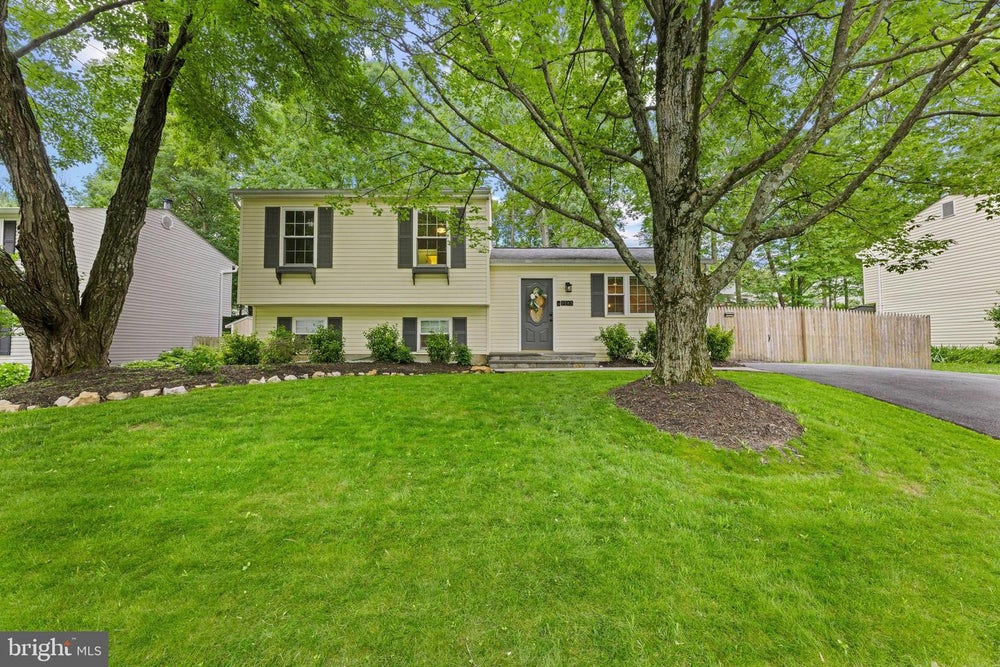 9761 Turnbuckle Dr, Burke, VA 22015 - MLS# VAFX2242158 - Coldwell Banker