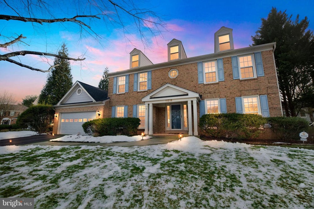 11214 Birmingham Ct, Great Falls, VA 22066 - MLS# VALO2086870 ...