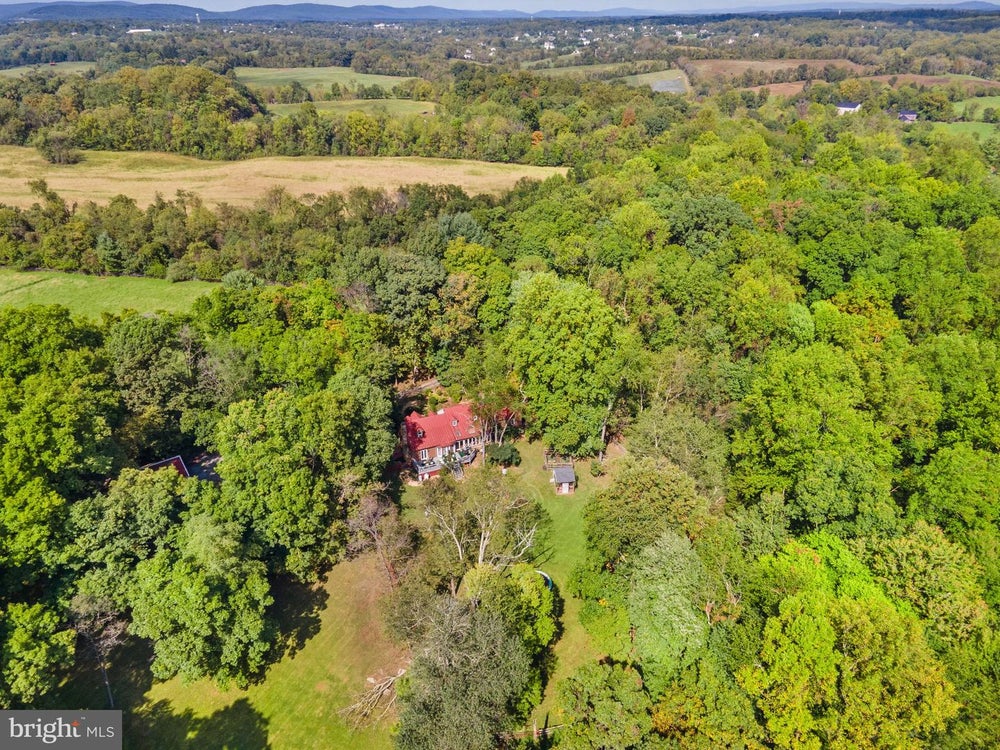 38245 Hughesville Rd, Purcellville, VA 20132 - MLS# VALO2092896 ...