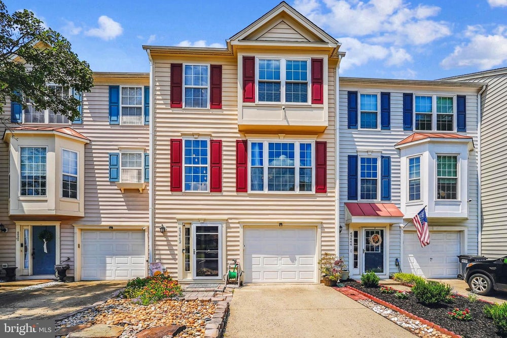 43442 Nottingham Sq, Ashburn, VA 20147 - MLS# VALO2102568 - Coldwell Banker