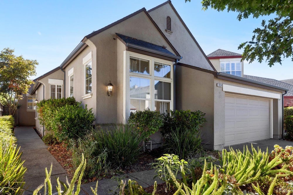 2029 Falcon Ridge Drive, Petaluma, CA 94954 - MLS# 324076154 - Coldwell ...