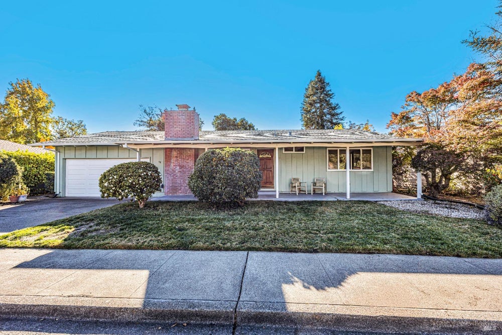 6930 Oak Leaf Drive, Santa Rosa, CA 95409 - MLS# 324090410 - Coldwell ...
