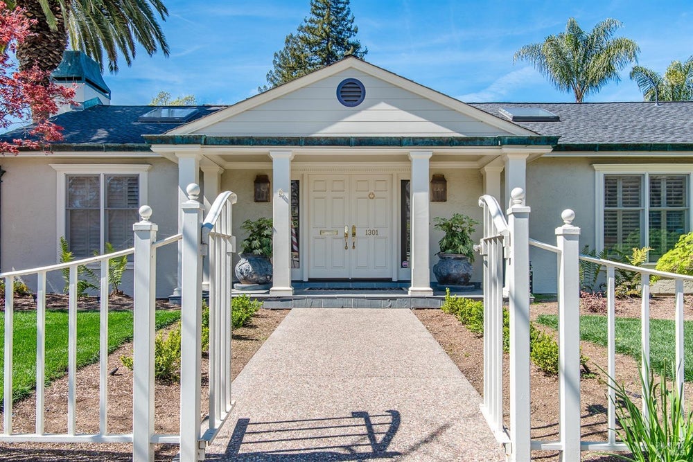 1301 Mcdonald Avenue, Santa Rosa, CA 95404 - MLS# 325026682 - Coldwell ...