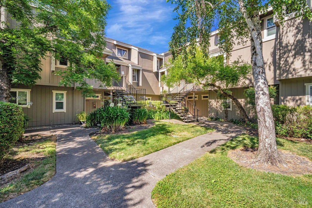 7775 Camino Colegio Drive, Rohnert Park, CA 94928 - MLS# 325059489 - Coldwell Banker