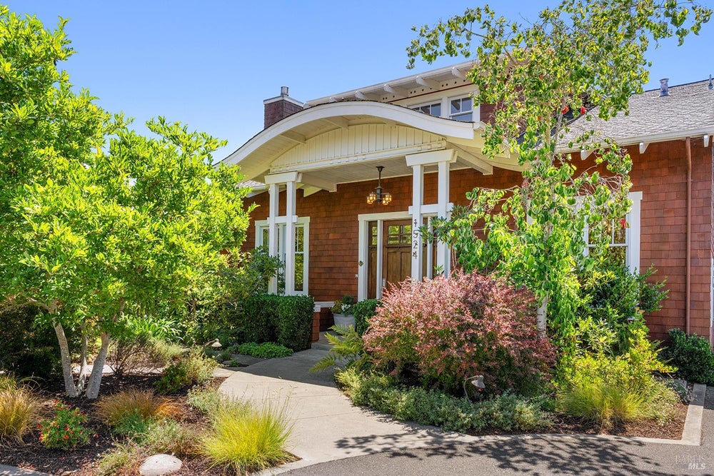 1524 High School Road, Sebastopol, CA 95472 - MLS# 325068397 - Coldwell ...