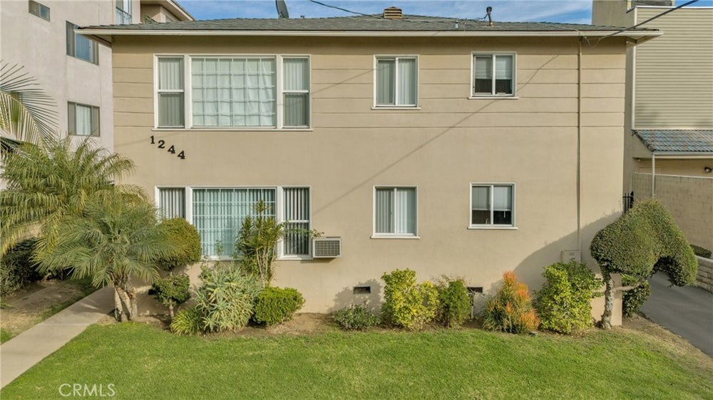 1244 N Columbus Avenue, Glendale, CA 91202 - MLS# GD25005830 - Coldwell ...