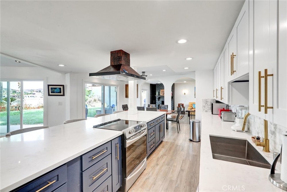 29795 Eagle Point Drive, Canyon Lake, CA 92587 - MLS# OC25141263 ...