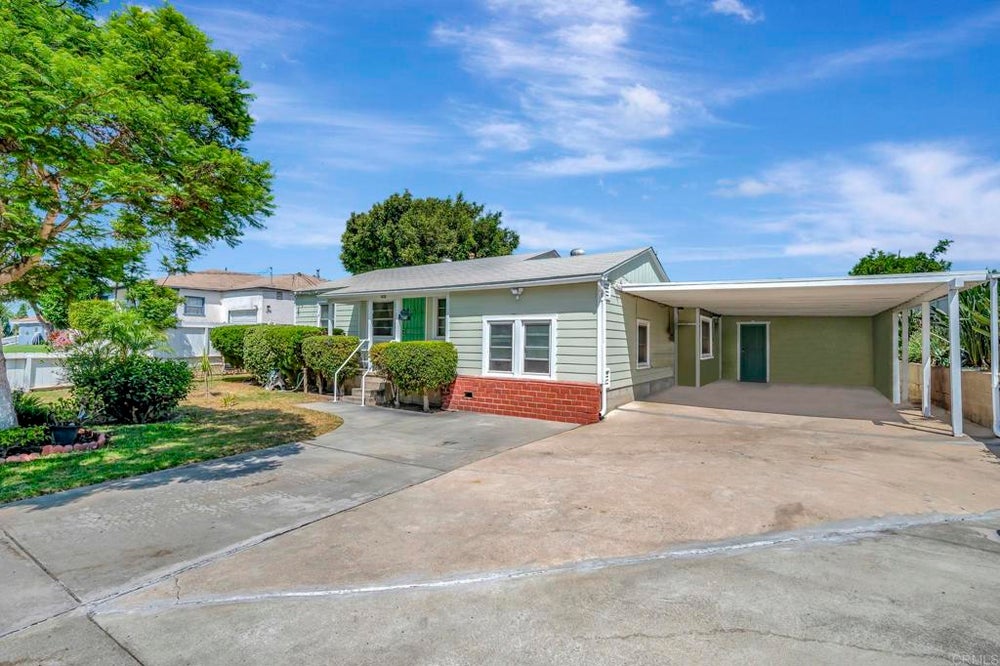 470 Queen Anne Drive, Chula Vista, CA 91911 - MLS# PTP2404973 ...