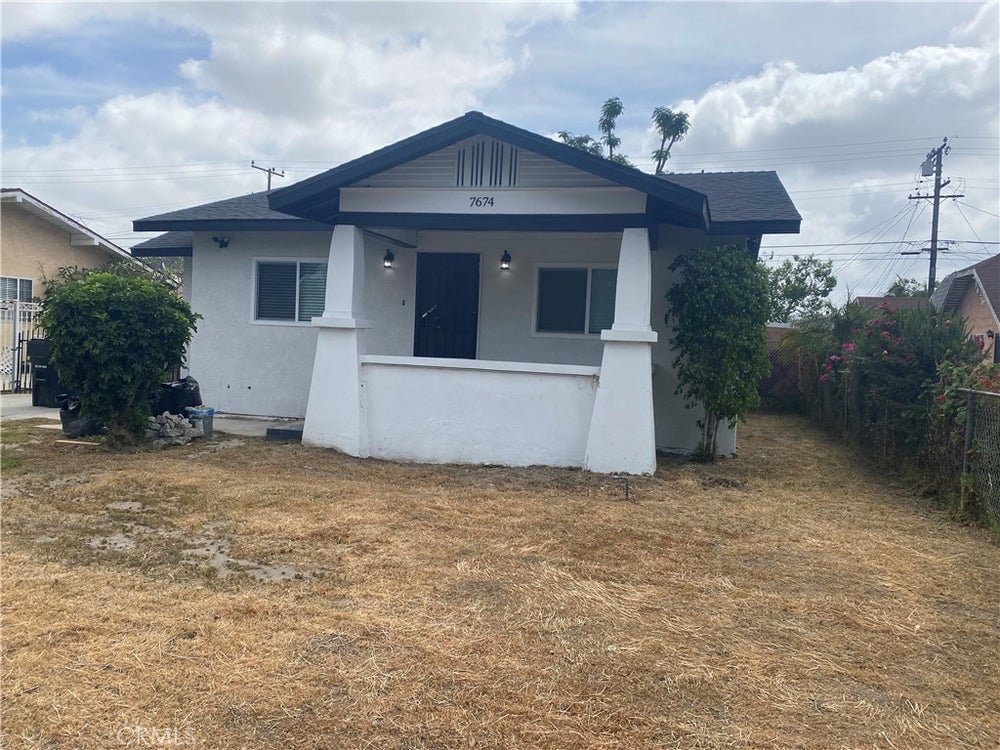 7672 Whitsett Avenue, Los Angeles, CA 90001 - MLS# PW25105698 ...