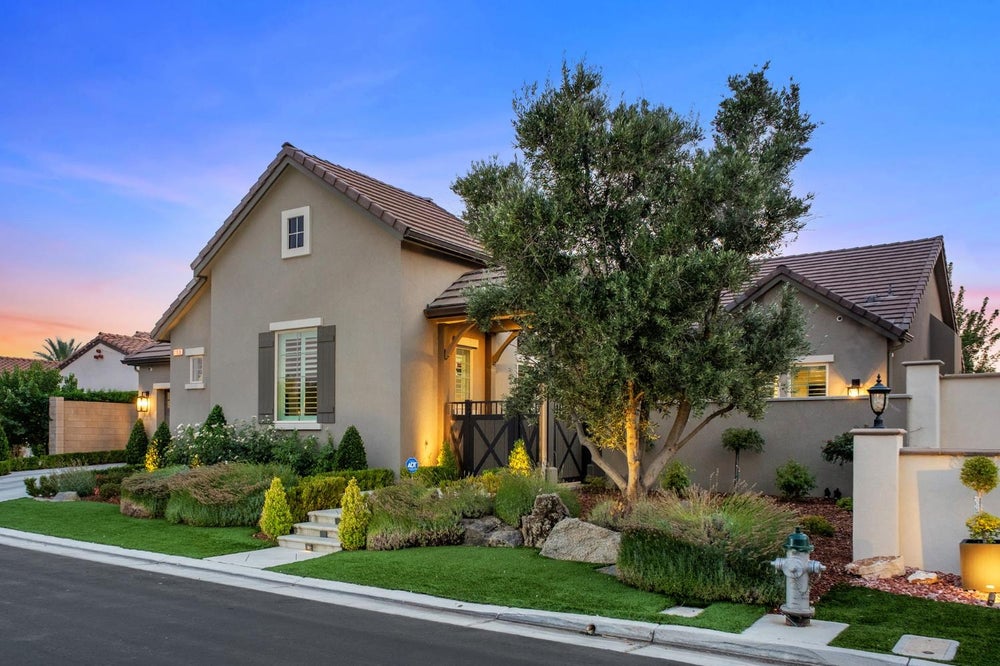 11865 N Ridgeway Drive, Fresno, CA 93730 - MLS# 635928 - Coldwell Banker