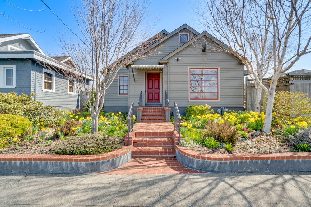 2015 D Street, Eureka, CA 95501 - MLS# 263834 - Coldwell Banker