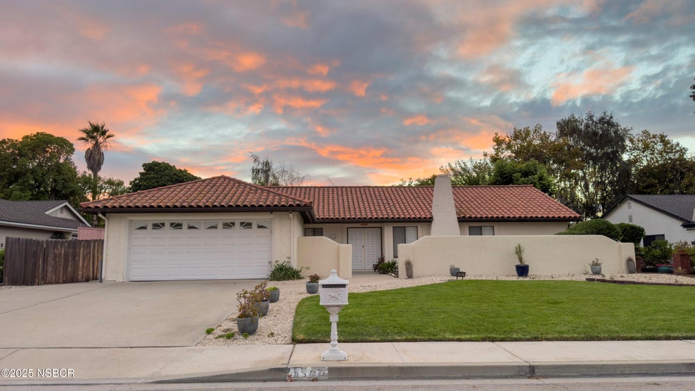 4347 Manchester Court, Santa Maria, CA 93455 - MLS# 25002075 - Coldwell ...