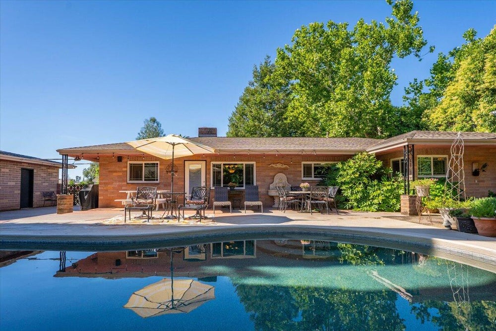 550 Woodacre Drive, Redding, CA 96002 - MLS# 25-3090 - Coldwell Banker