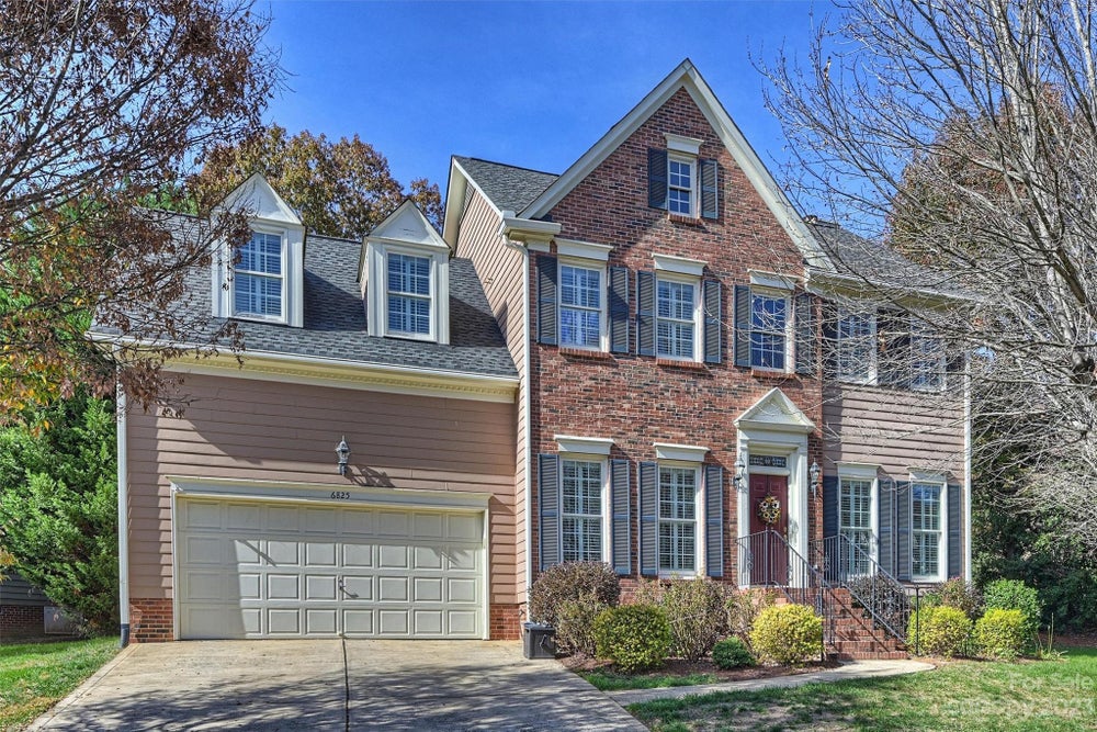 6825 Fairway Point Drive, Charlotte, NC 28269 - MLS# 4094022 - Coldwell ...
