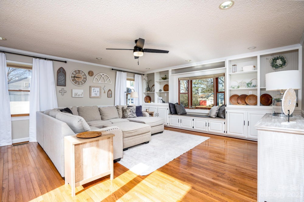 10 Willowbrook Drive Nw, Concord, NC 28027 - MLS# 4100066 - Coldwell Banker