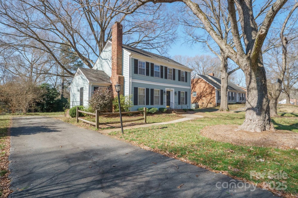 1634 Bonnie Lane, Charlotte, NC 28213 - MLS# 4232373 - Coldwell Banker